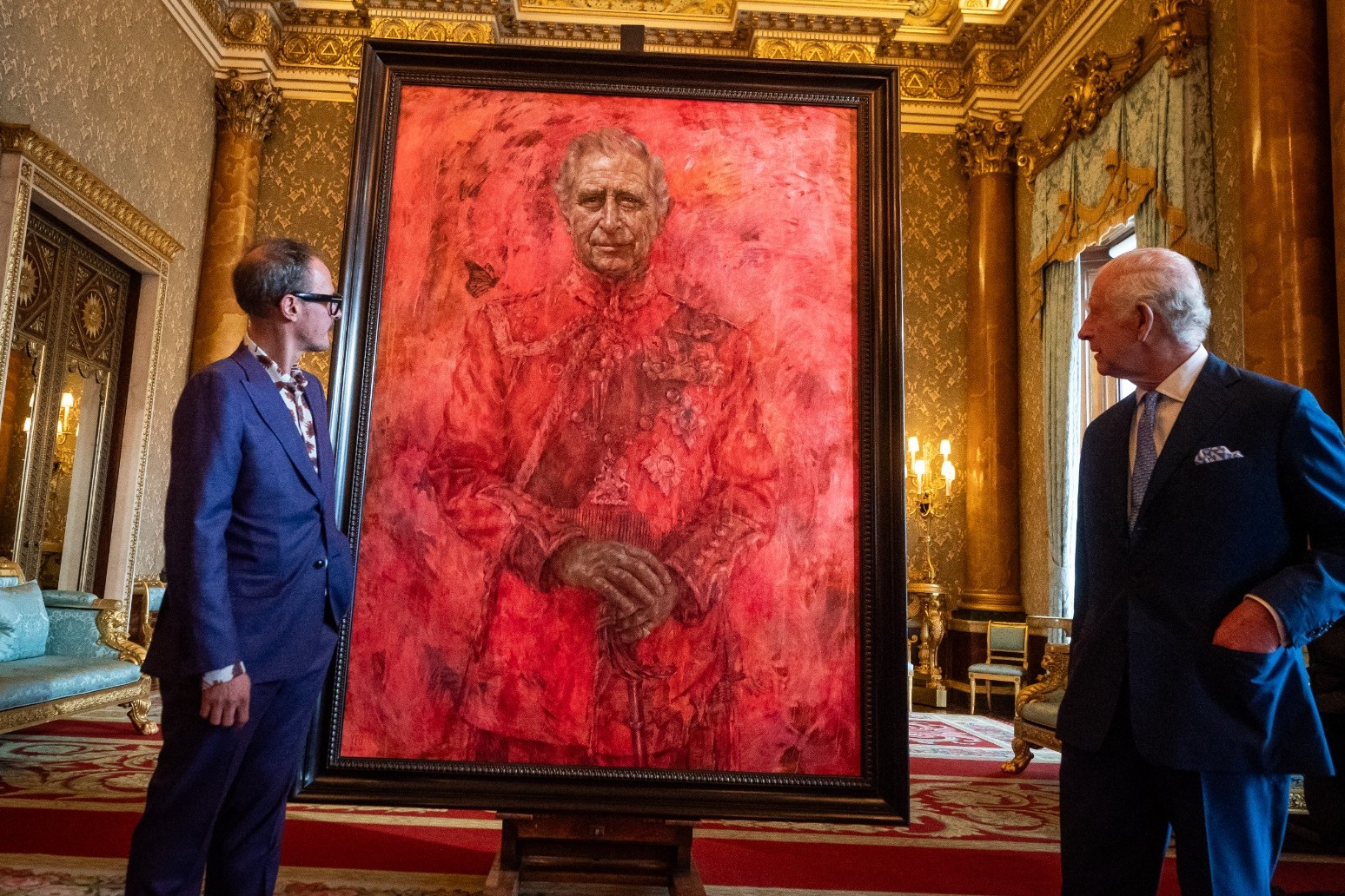 King unveils official portrait - Northants 1