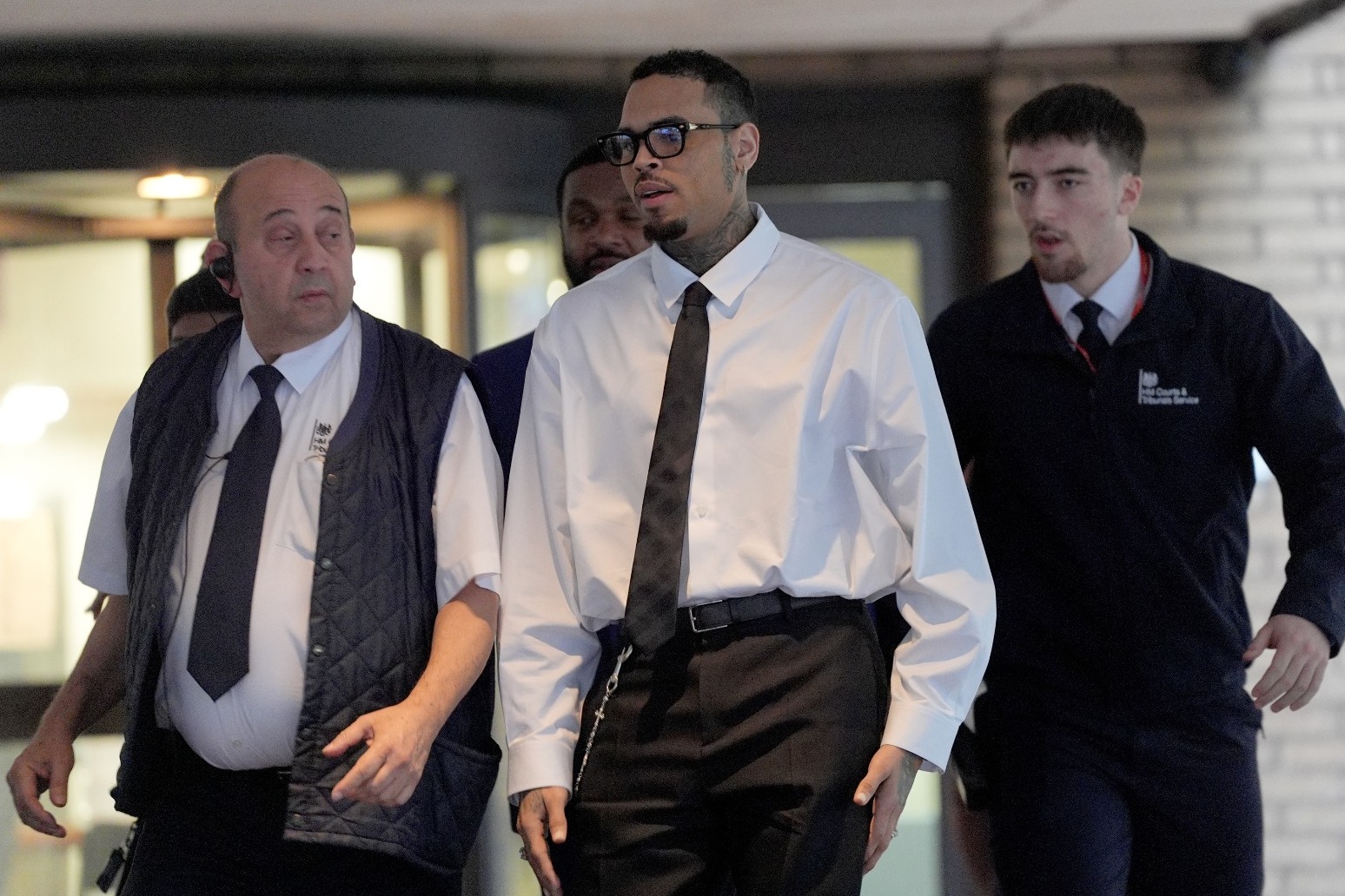 Chris Brown Allowed To Return To US As Bail Conditions Changed ...