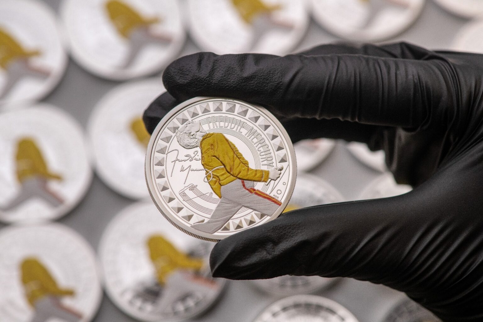 Freddie Mercury Celebrated On Royal Mint Collectable Coins - Northants 1