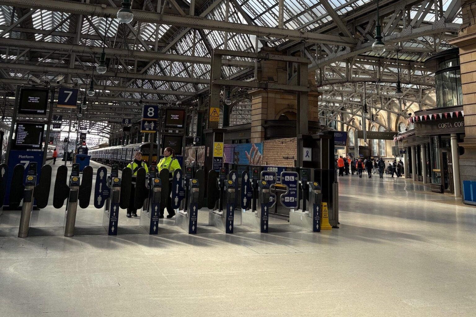 Glasgow Central Station Fully Reopens More Than A Fortnight After ...