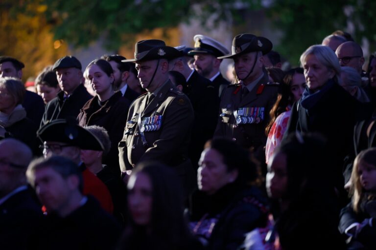 Princess Royal Attends Dawn Anzac Day Service At Wellington Arch ...
