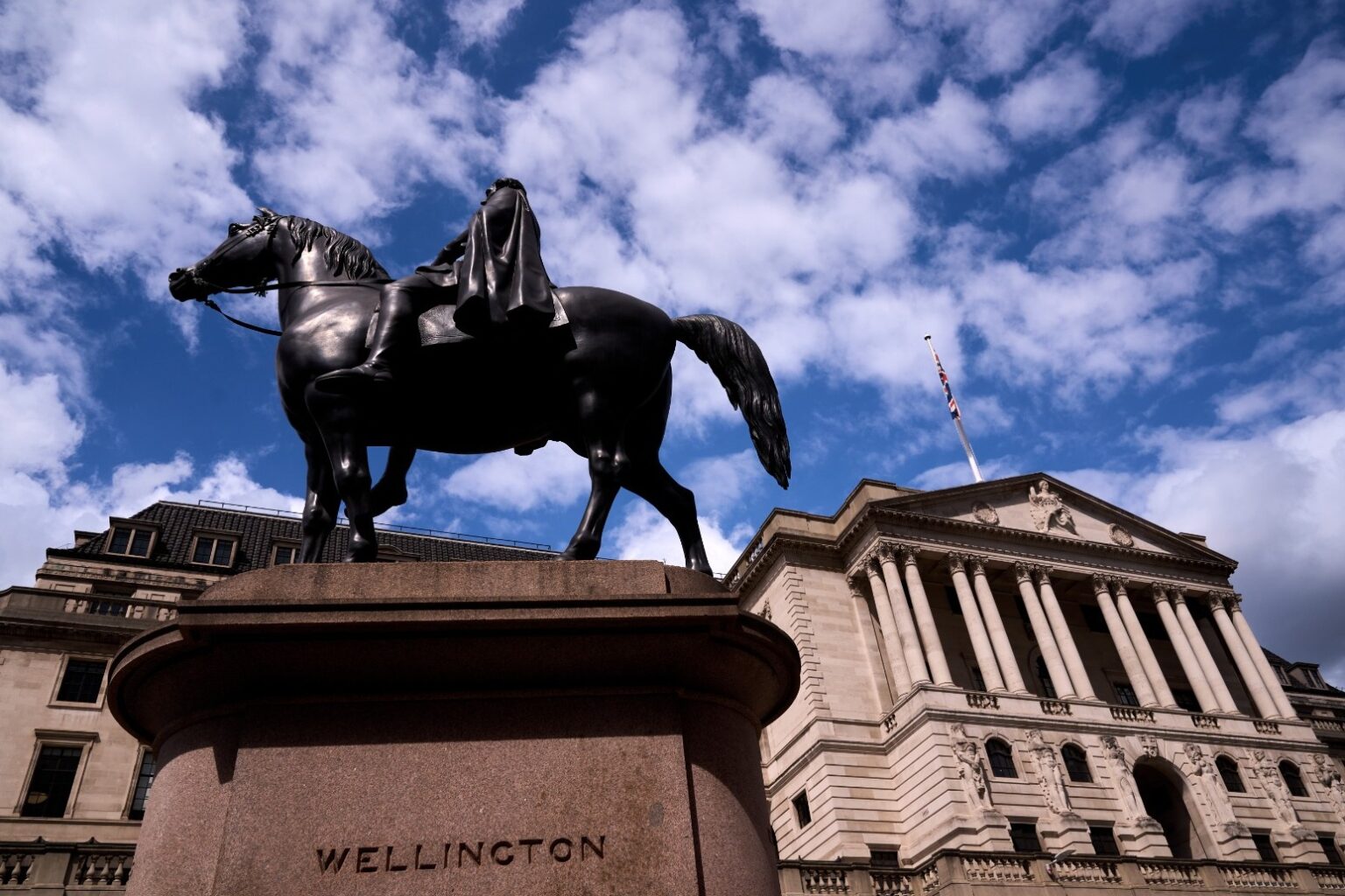 Bank Of England Set To Hold Interest Rates As It Faces Balancing Act ...