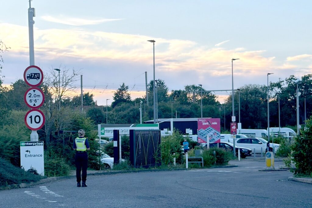 Two Trains Have Collided In Bedford Area Police Say - Northants 1